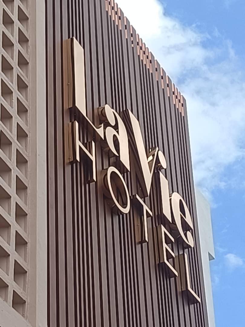 SUNRISE ADVERTISING 旭陽廣告牌業